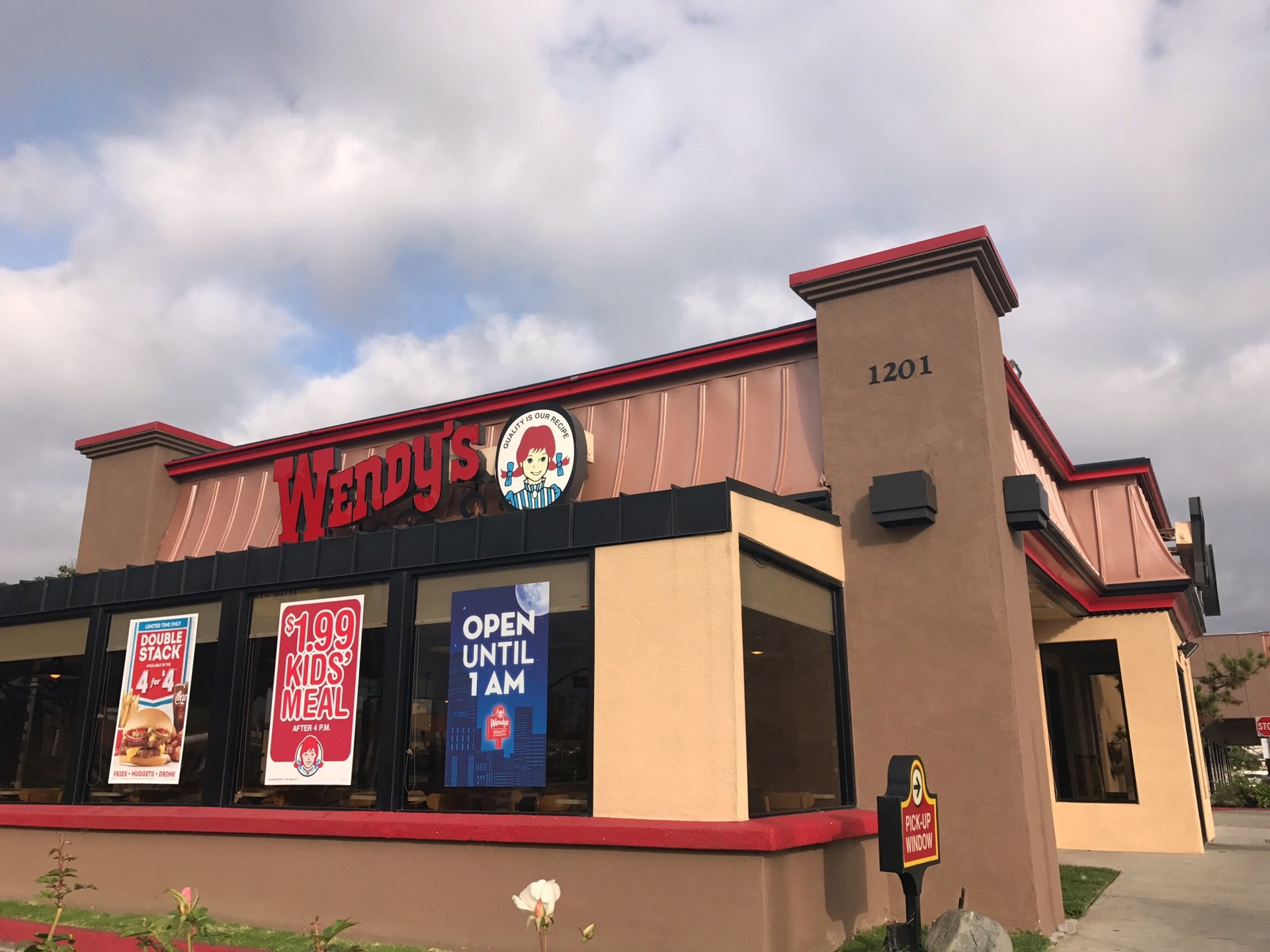 2026Wendy's美食餐厅,先在Wendy's吃了简单的早餐（...【去哪儿攻略】