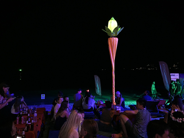 2024来到了著名的ARK bar，被很多攻略评为苏梅必体验的酒吧。沙滩边有焰火表演_ARK Bar-评论-去哪儿攻略