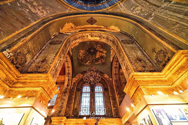 2022既然来了，那必须进教堂看看，15元的门票。大长腿必须来一发！快速步行到圣索菲亚教堂看一眼才是重点_圣索菲亚大教堂-评论-去哪儿攻略