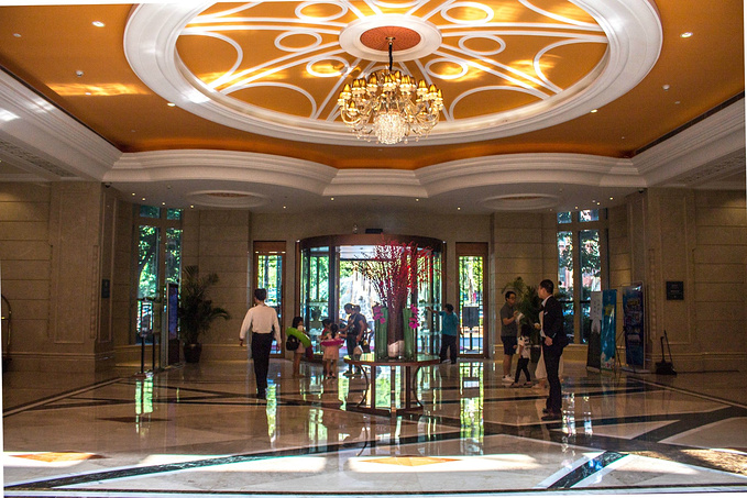 非洲友人都晒中暑了，妈妈我要去避暑-旅游攻略-游记-去哪儿攻略