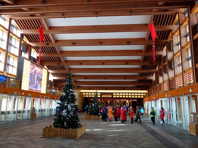 2024长白山，海拔2691米，为中国东北第一高峰。长白山是中国十大名山之一，被誉为“神山圣水”_长白山景区-评论-去哪儿攻略