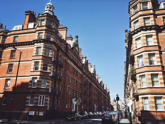 2024直接坐地铁乘到 Baker Street 这站下来就是贝克街啦，很喜欢柯南的剧场版《贝克街的亡..._贝克街-评论-去哪儿攻略